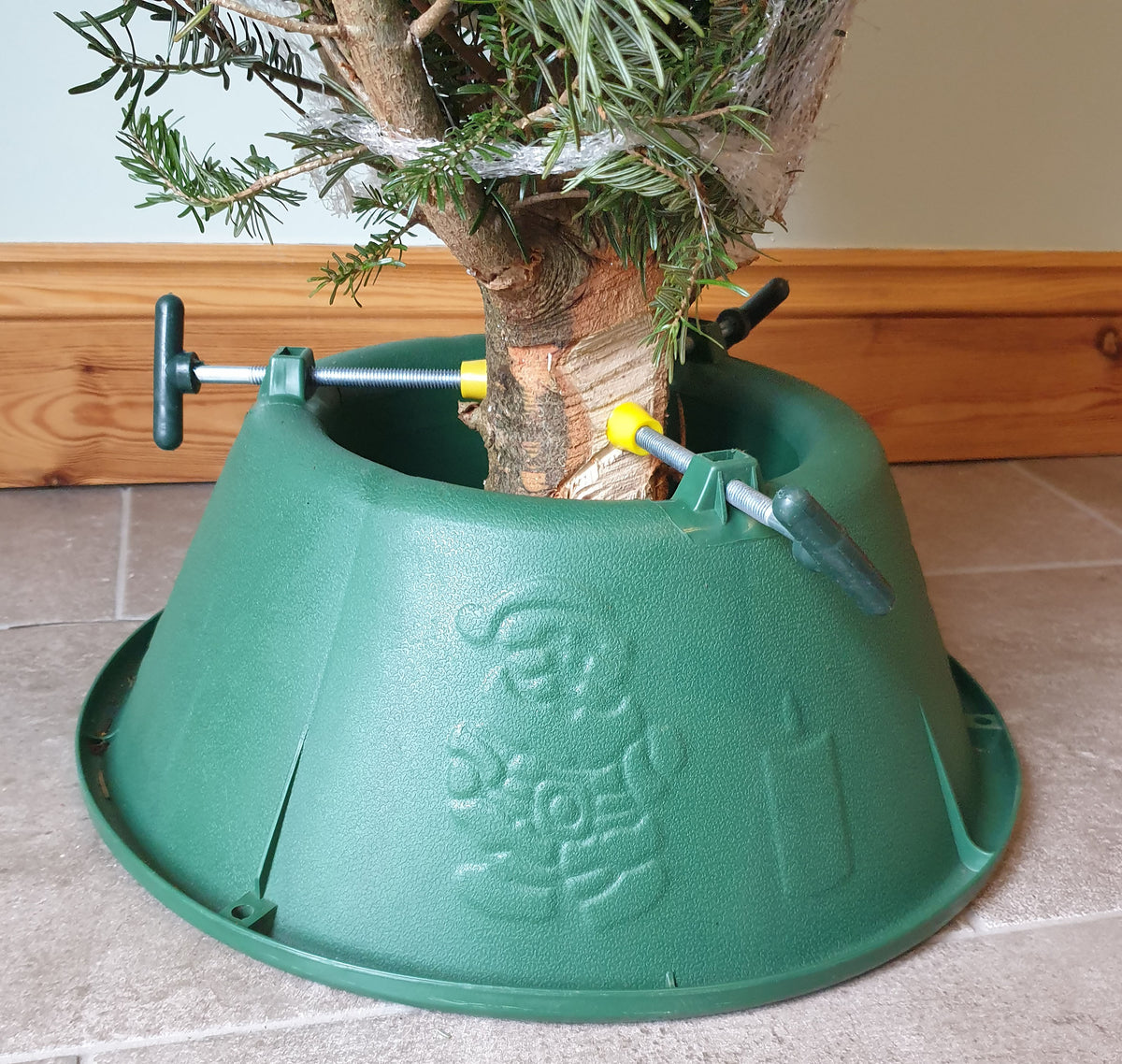 Buy A Christams Tree Stand Online For Only £20 — Plants2Gardens